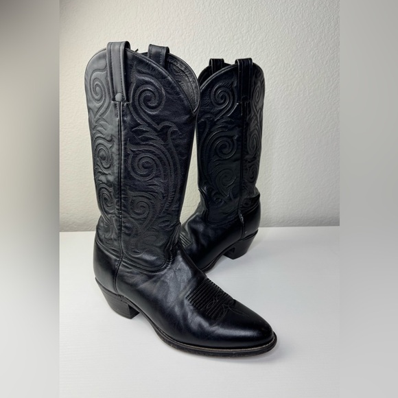 Tony Lama | Shoes | Tony Lama Black Leather Boots Embroidered Style 972 ...